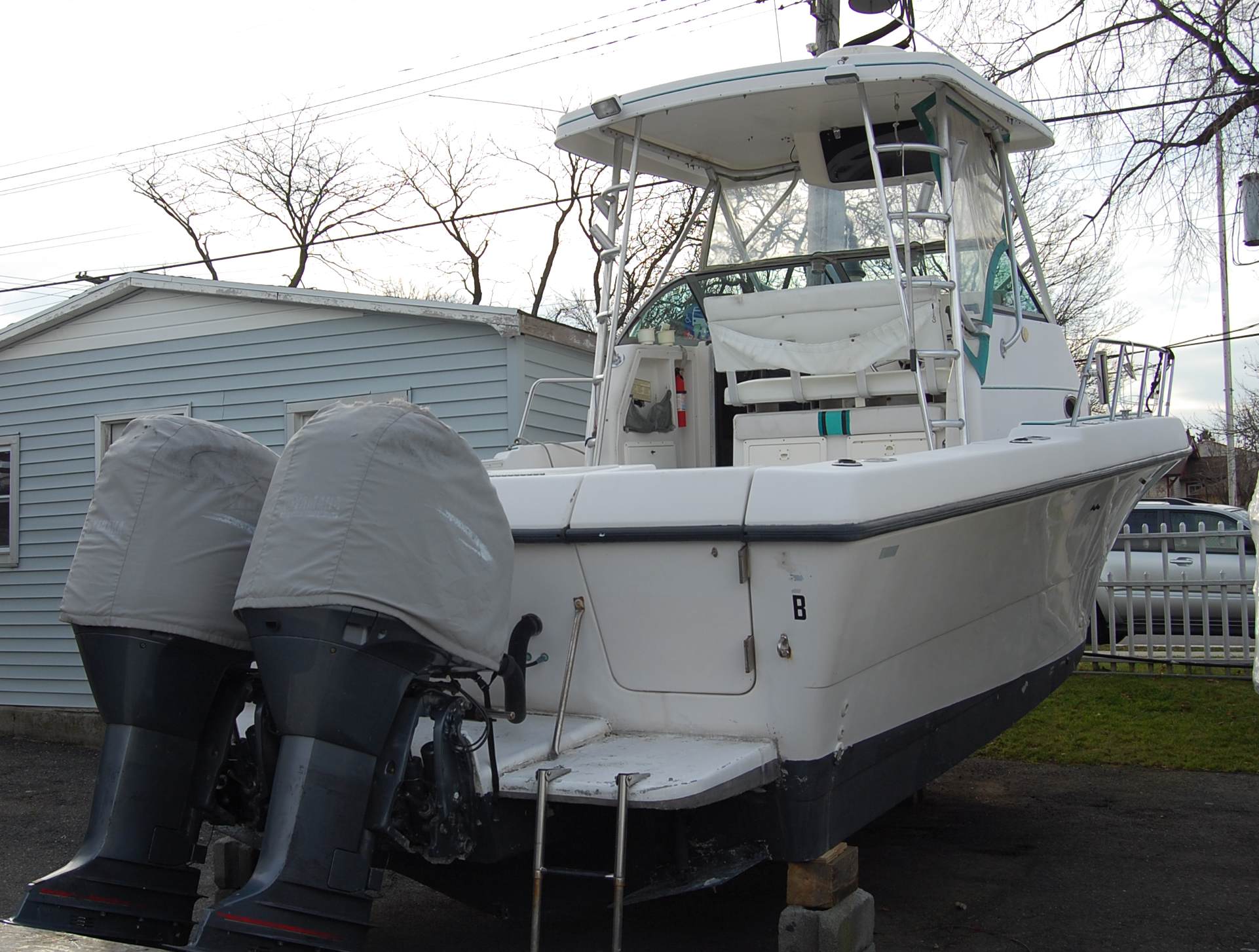 1992 Pro-Line 2950 Walkaround | Boat for Sale in New York | boatmax