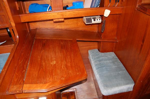 1983 Endeavour 40 Center Cockpit - new eng | Boat for Sale in New York ...