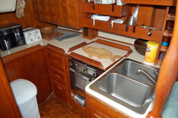 1983 Endeavour 40 Center Cockpit - new eng | Boat for Sale in New York ...