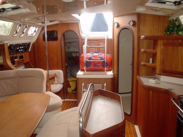 1996 Hunter Legend 430 | Boat for Sale in New York | boatmax